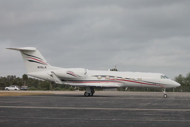 Charter N115LR - Outlier