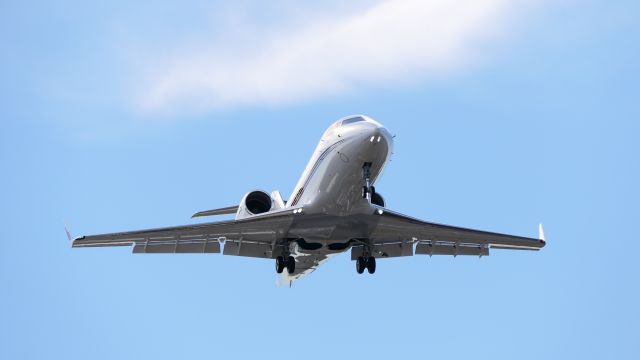 Charter N247QS - Outlier