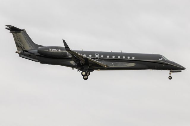 Charter N305TK - Outlier