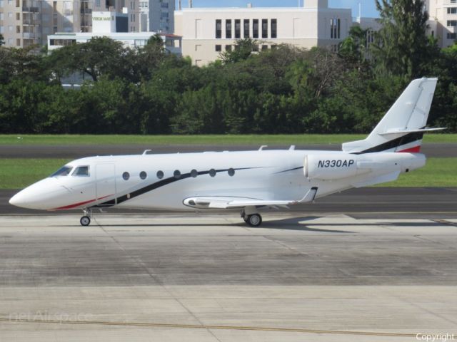 Charter N330AP - Outlier