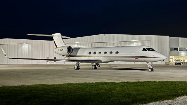 Charter N516GH - Outlier