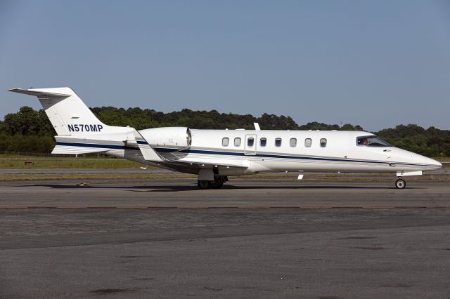 Charter N570MP - Outlier