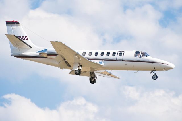 Charter N809QS - Outlier